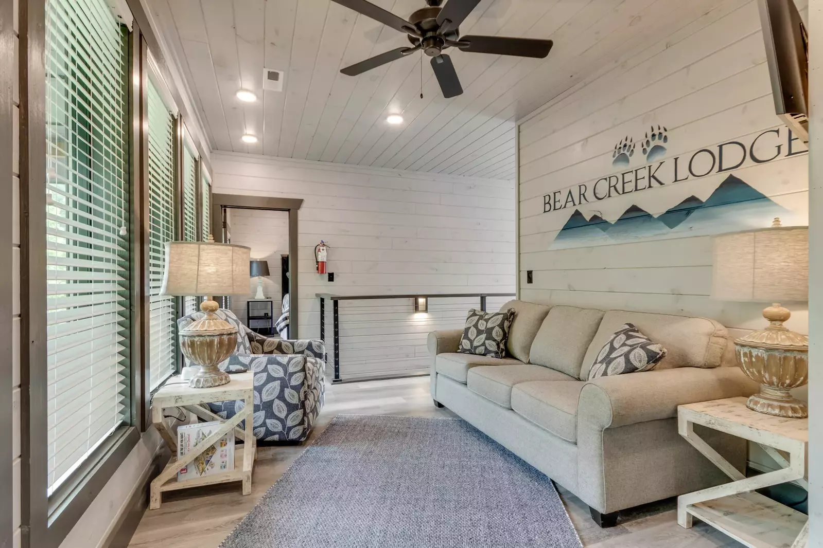 BEAR CREEK LODGE In Gatlinburg