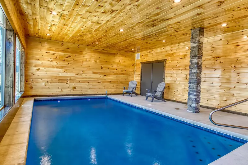 SUMMIT POOL MANSION In Sevierville