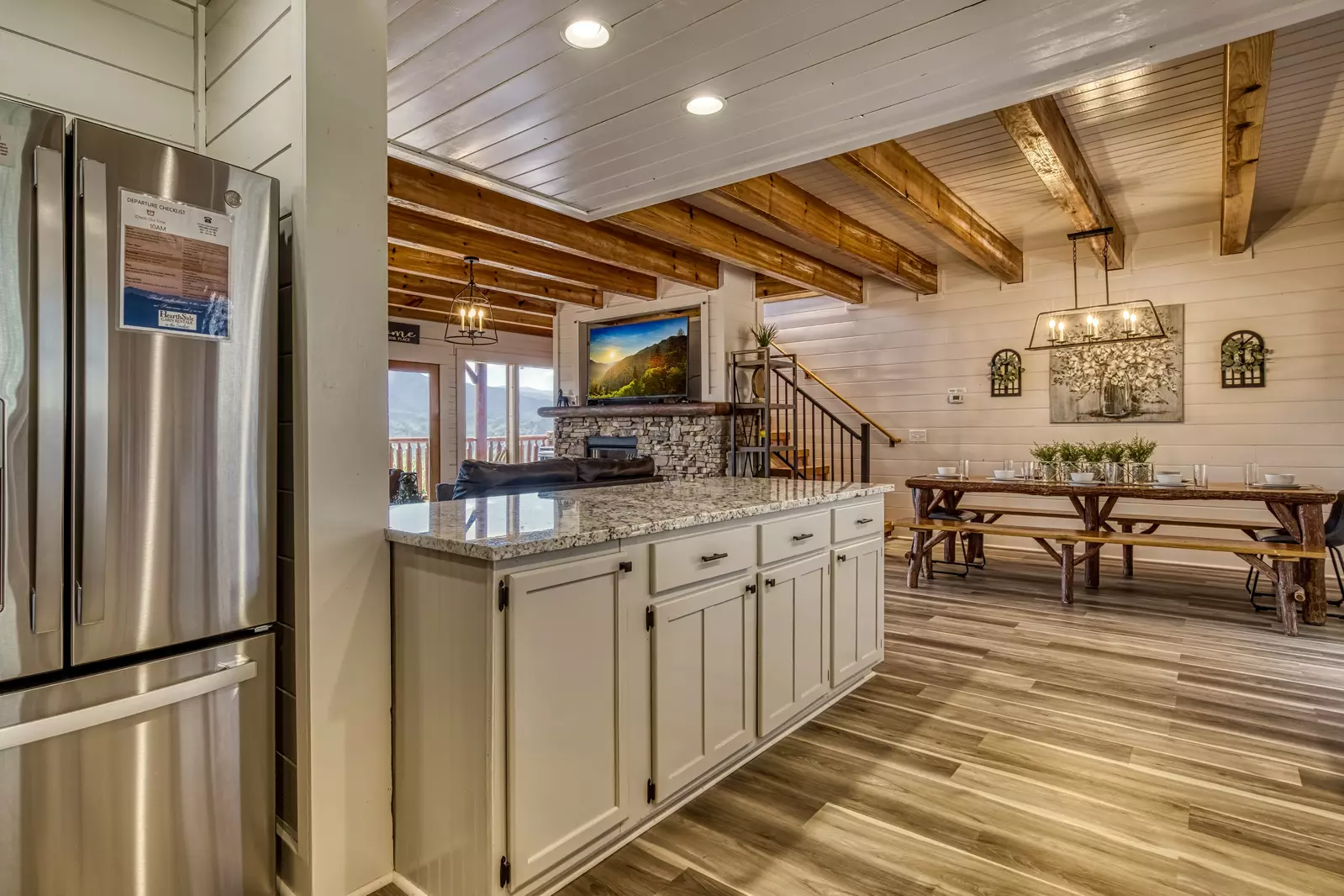 MOUNT LECONTE VIEW LODGE In Gatlinburg