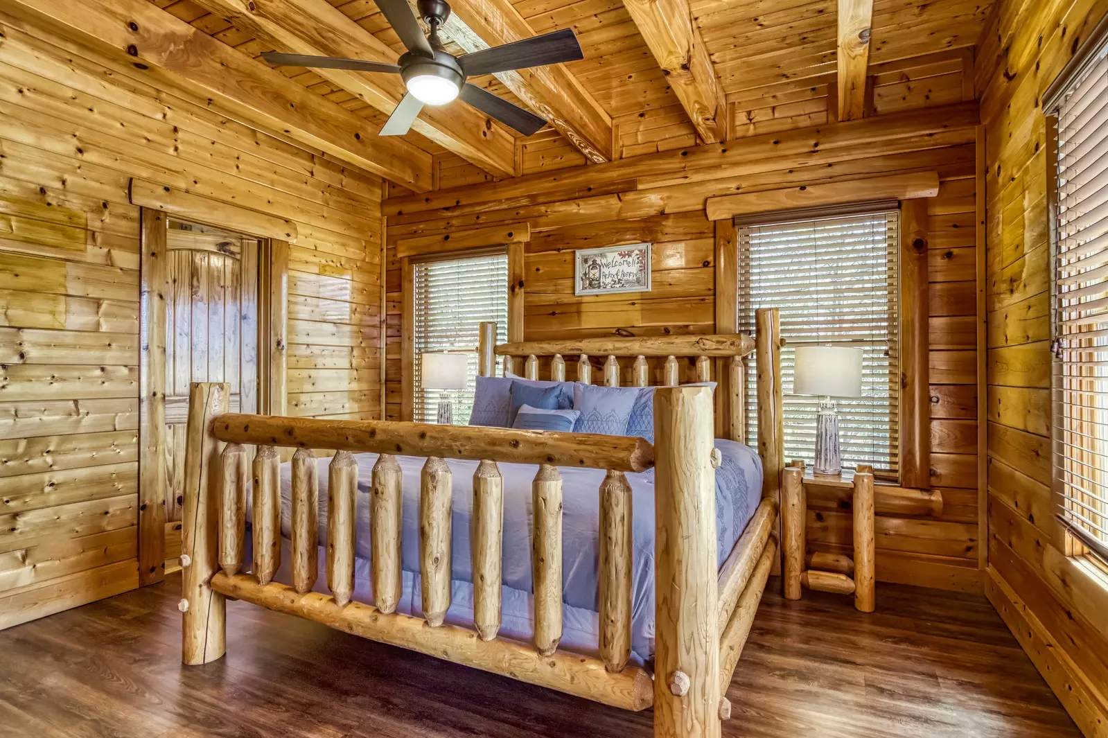 MOUNT LECONTE VIEW LODGE In Gatlinburg