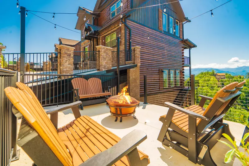 Why Choose Large Cabin Rentals?