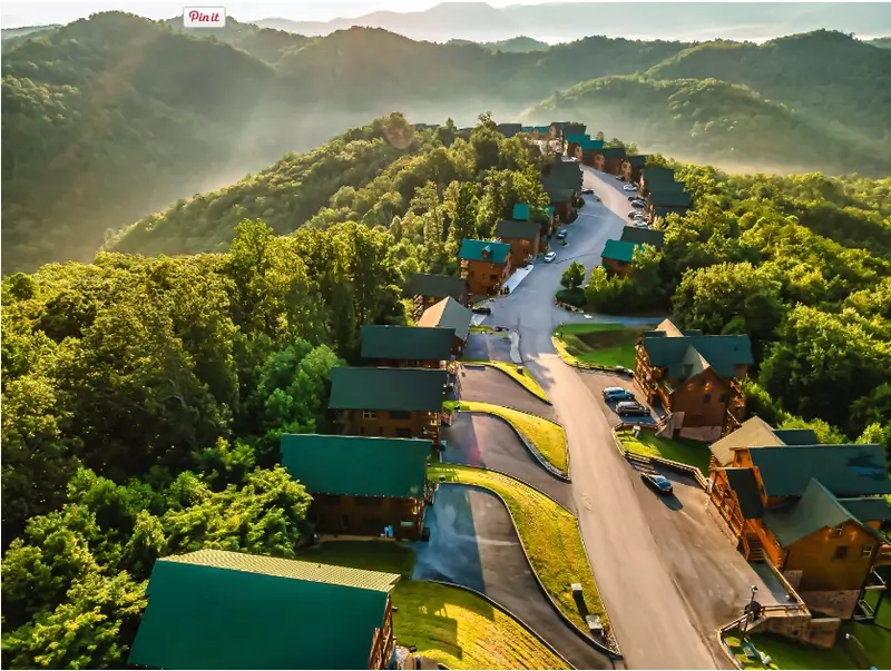 LUCID DREAMS LODGE In Sevierville