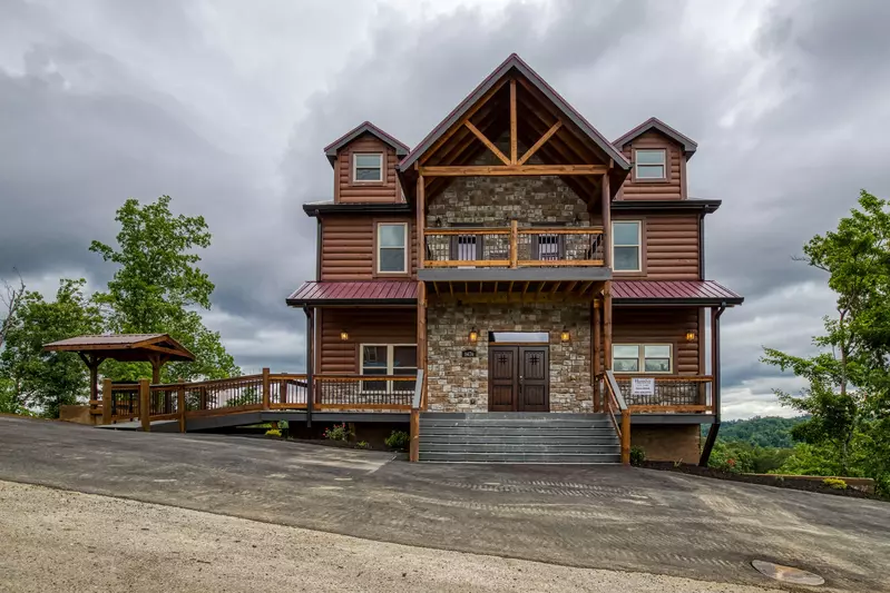 Special Deals on Large Cabin Rentals in the Smoky Mountains