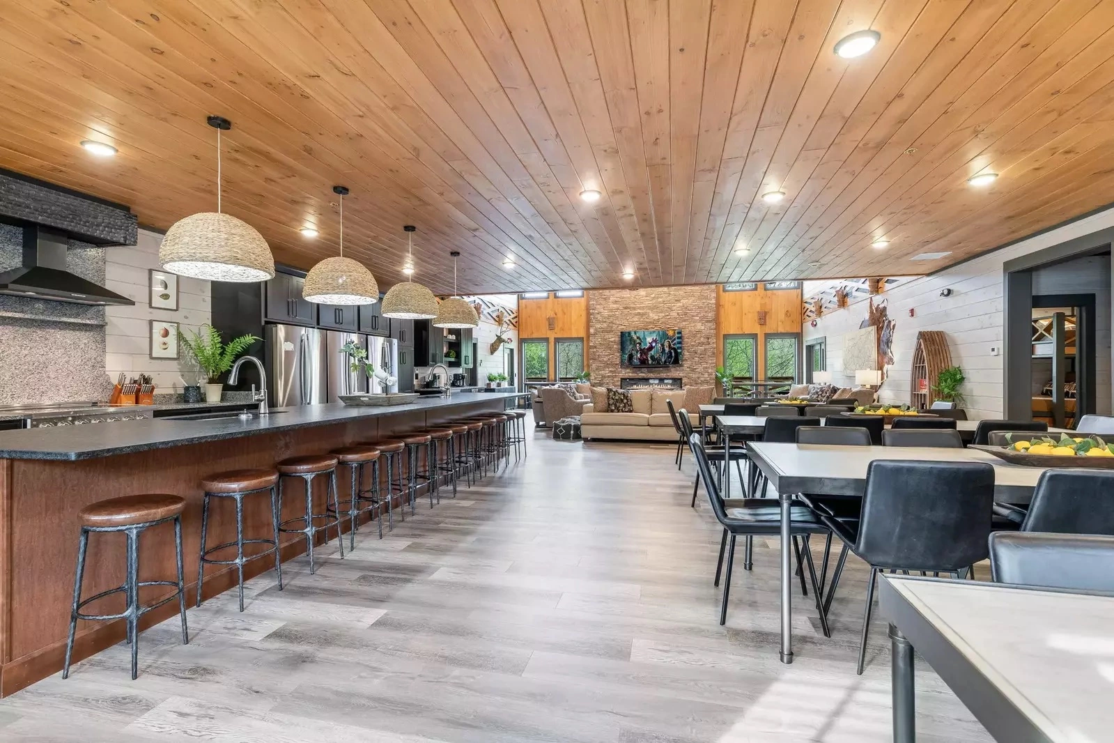 3 Advantages of Staying at Smoky Mountain Large Group Cabin Rentals for ...
